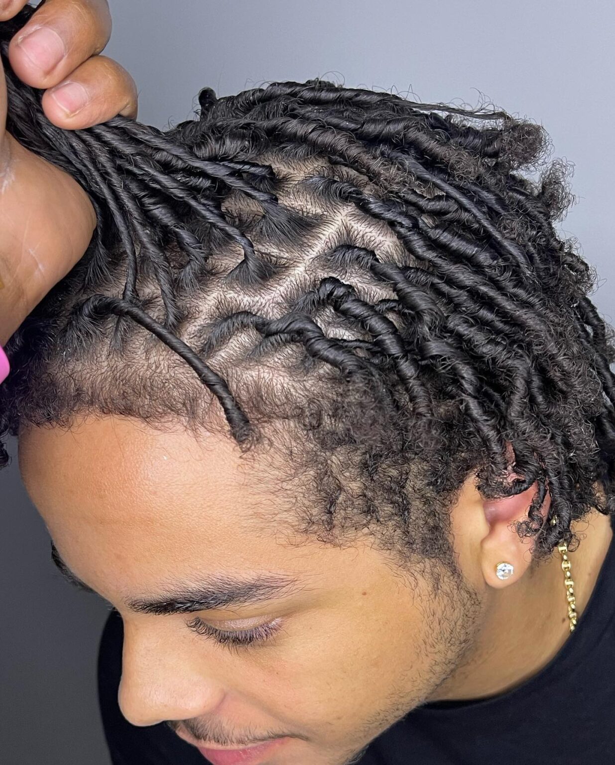 15 Loc Styles Ideas for Men That Scream Confidence – coolhairstyles.org